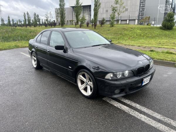 Черный БМВ 520 2002 в Каунас, объемом двигателя 2.20 л и пробегом 400 тыс. км за 1500 €, фото 2 на AUTOMOTO.COM.LV