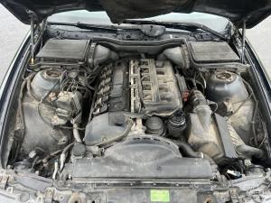 Черный БМВ 520 2002 в Каунас, объемом двигателя 2.20 л и пробегом 400 тыс. км за 1500 €, фото 9 на AUTOMOTO.COM.LV
