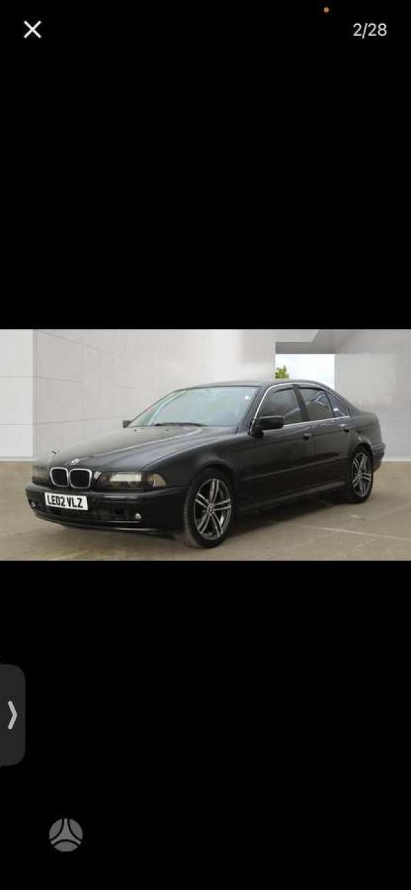 Black BMW 520 2002 in Silute, with an engine capacity of 2.17 L and mileage of 980 thousand km for 4000 €, photo 1 on AUTOMOTO.COM.LV