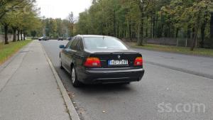 Black BMW 520 2003 in Riga, with an engine capacity of 2.20 L and mileage of 118 thousand km for 2800 €, photo 4 on AUTOMOTO.COM.LV