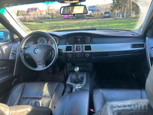 Melns BMW 520 2003 Rīga, ar dzinēja tilpumu 2.50 L un nobraukumu 306 tūkst. km par 3200 €, foto 4 vietnē AUTOMOTO.COM.LV