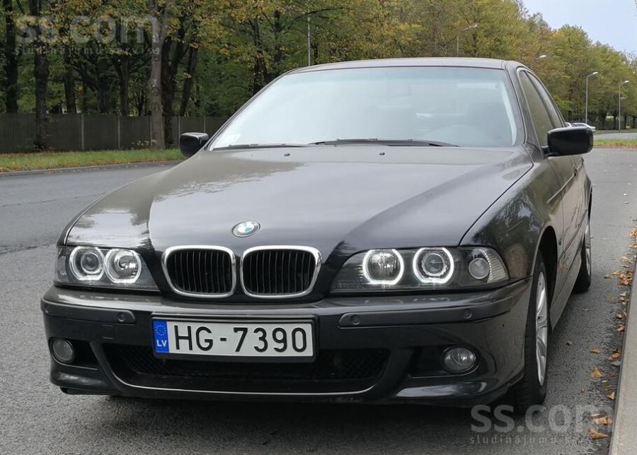 Black BMW 520 2003 in Riga, with an engine capacity of 2.20 L and mileage of 117 thousand km for 1800 €, photo 1 on AUTOMOTO.COM.LV