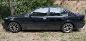 Black BMW 520 2003 in Riga, with an engine capacity of 2.20 L and mileage of 117 thousand km for 1800 €, photo 4 on AUTOMOTO.COM.LV