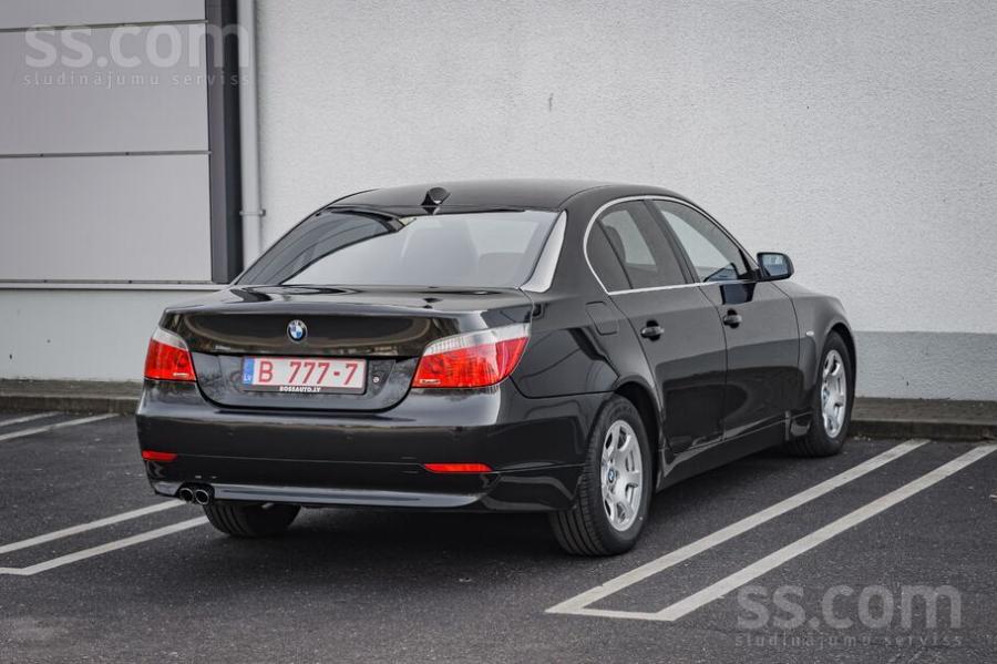 Black BMW 520 2003 in Riga, with an engine capacity of 2.20 L and mileage of 127 thousand km for 6500 €, photo 5 on AUTOMOTO.COM.LV