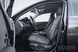 Black BMW 520 2003 in Riga, with an engine capacity of 2.20 L and mileage of 127 thousand km for 6500 €, photo 8 on AUTOMOTO.COM.LV