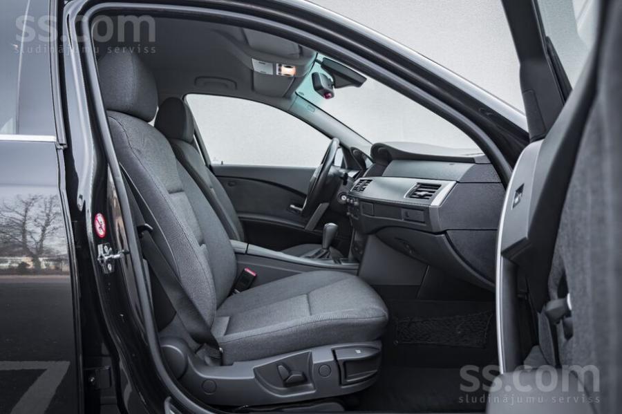 Black BMW 520 2003 in Riga, with an engine capacity of 2.20 L and mileage of 127 thousand km for 6500 €, photo 9 on AUTOMOTO.COM.LV