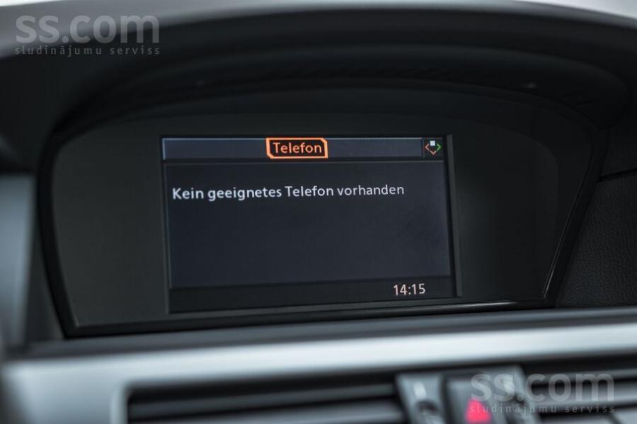 Black BMW 520 2003 in Riga, with an engine capacity of 2.20 L and mileage of 127 thousand km for 6500 €, photo 22 on AUTOMOTO.COM.LV