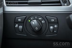 Black BMW 520 2003 in Riga, with an engine capacity of 2.20 L and mileage of 127 thousand km for 6500 €, photo 25 on AUTOMOTO.COM.LV