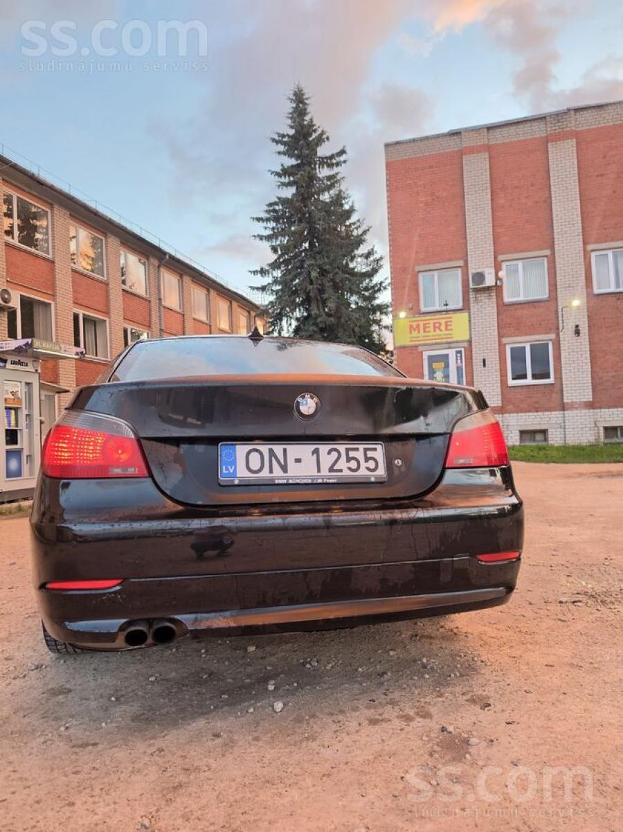 Черный БМВ 520 2003 в Резекне, объемом двигателя 2.20 л и пробегом 297 тыс. км за 2400 €, фото 7 на AUTOMOTO.COM.LV