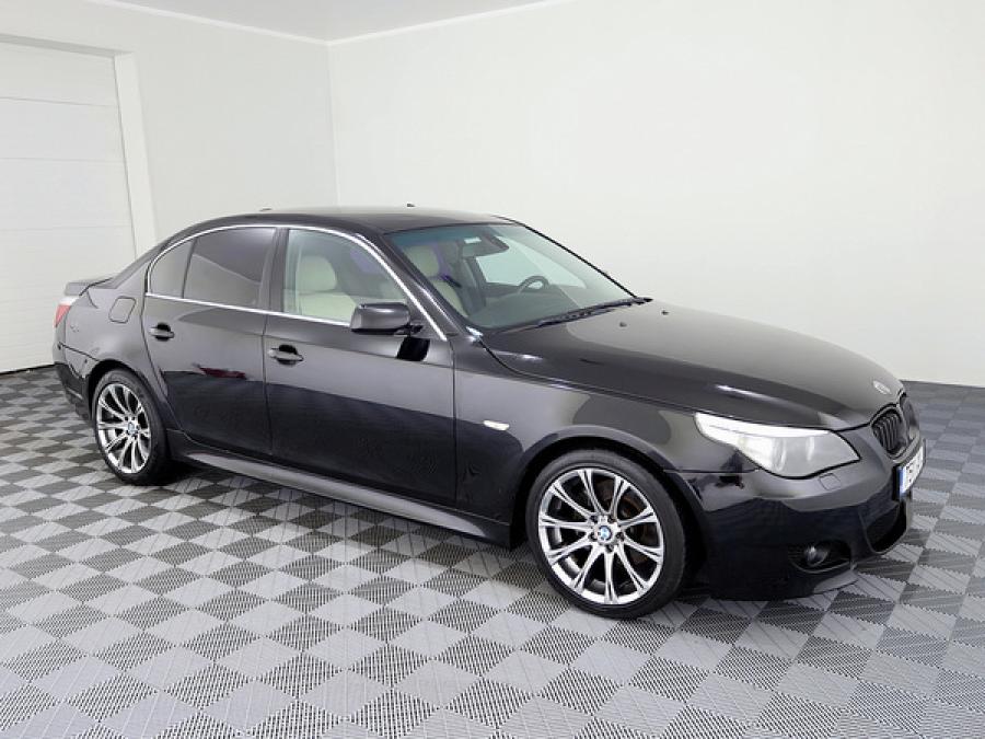 Black BMW 520 2003 in Tallinn, with an engine capacity of 2.20 L and mileage of 379 thousand km for 2799 €, photo 1 on AUTOMOTO.COM.LV