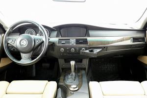 Black BMW 520 2003 in Tallinn, with an engine capacity of 2.20 L and mileage of 379 thousand km for 2799 €, photo 6 on AUTOMOTO.COM.LV