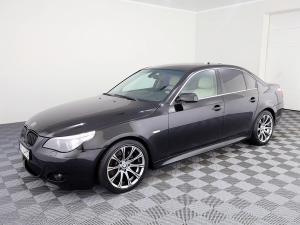 Black BMW 520 2003 in Tallinn, with an engine capacity of 2.20 L and mileage of 379 thousand km for 2799 €, photo 12 on AUTOMOTO.COM.LV