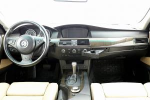 Black BMW 520 2003 in Tallinn, with an engine capacity of 2.20 L and mileage of 379 thousand km for 2799 €, photo 15 on AUTOMOTO.COM.LV