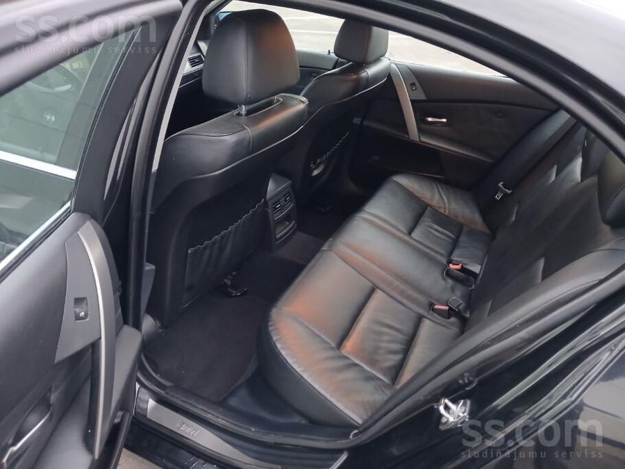 Melns BMW 520 2003 Ludza, ar dzinēja tilpumu 2.20 L un nobraukumu 306 tūkst. km par 3750 €, foto 13 vietnē AUTOMOTO.COM.LV
