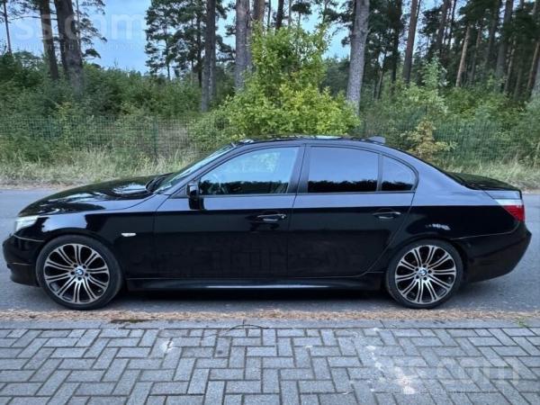Melns BMW 520 2003 Rīga, ar dzinēja tilpumu 2.20 L un nobraukumu 435 tūkst. km par 3850 €, foto 4 vietnē AUTOMOTO.COM.LV