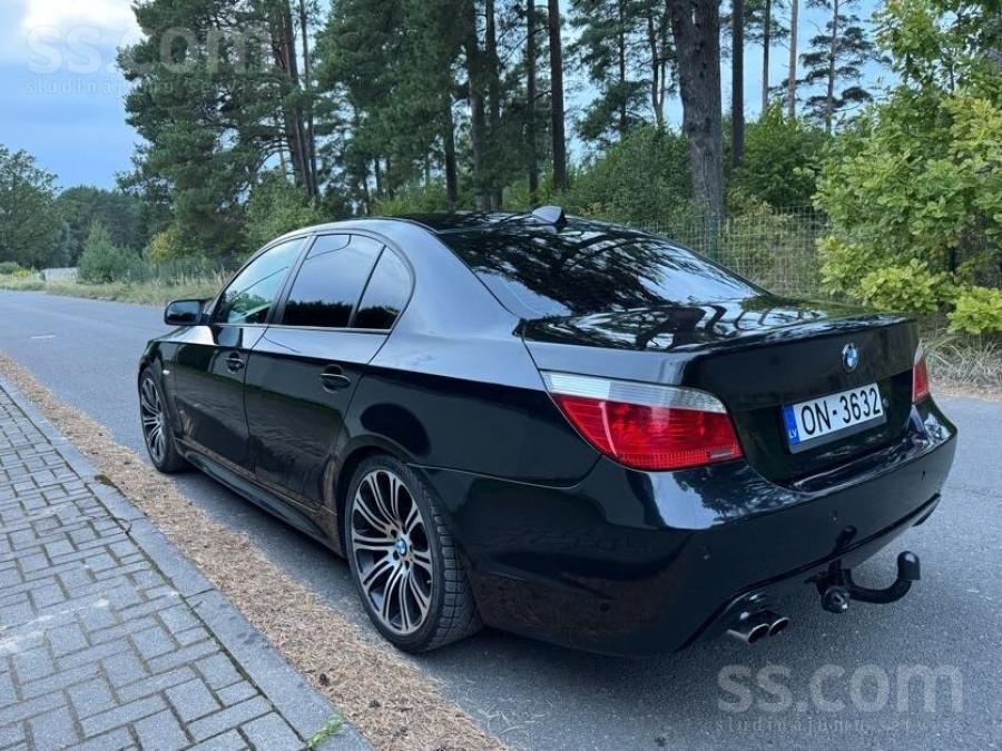 Melns BMW 520 2003 Rīga, ar dzinēja tilpumu 2.20 L un nobraukumu 435 tūkst. km par 3850 €, foto 5 vietnē AUTOMOTO.COM.LV