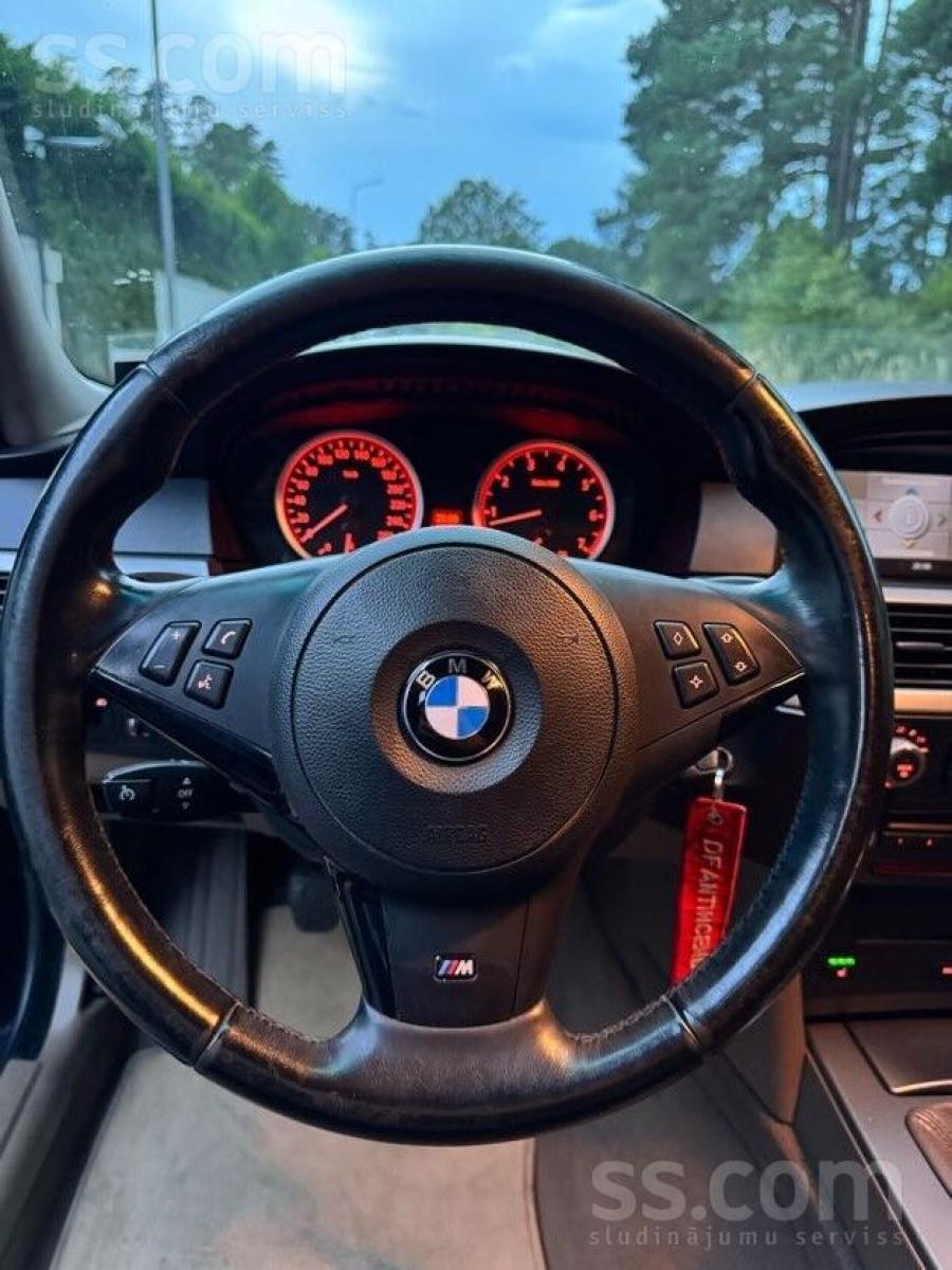 Melns BMW 520 2003 Rīga, ar dzinēja tilpumu 2.20 L un nobraukumu 435 tūkst. km par 3850 €, foto 9 vietnē AUTOMOTO.COM.LV