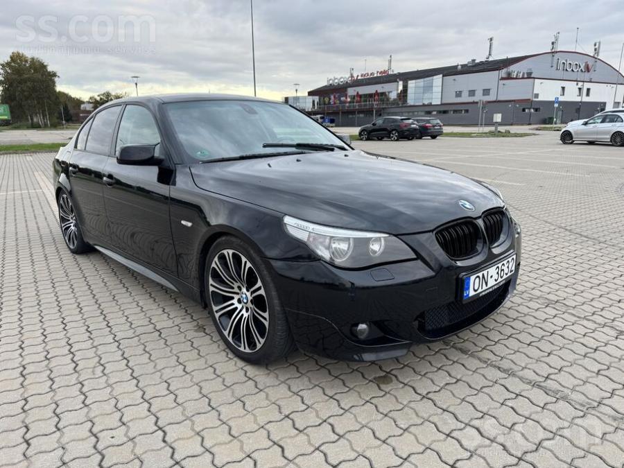 Melns BMW 520 2003 Rīga, ar dzinēja tilpumu 2.20 L un nobraukumu 435 tūkst. km par 3500 €, foto 4 vietnē AUTOMOTO.COM.LV