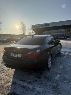 Black BMW 520 2004 in Vilnius, with an engine capacity of 2.17 L and mileage of 290 thousand km for 3300 €, photo 5 on AUTOMOTO.COM.LV