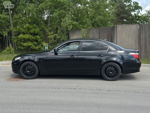 Black BMW 520 2004 in Jurbarkas, with an engine capacity of 2.20 L and mileage of 243 thousand km for 2600 €, photo 3 on AUTOMOTO.COM.LV