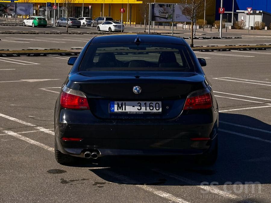Melns BMW 520 2004 Rīga, ar dzinēja tilpumu 2.20 L un nobraukumu 443 tūkst. km par 2400 €, foto 5 vietnē AUTOMOTO.COM.LV