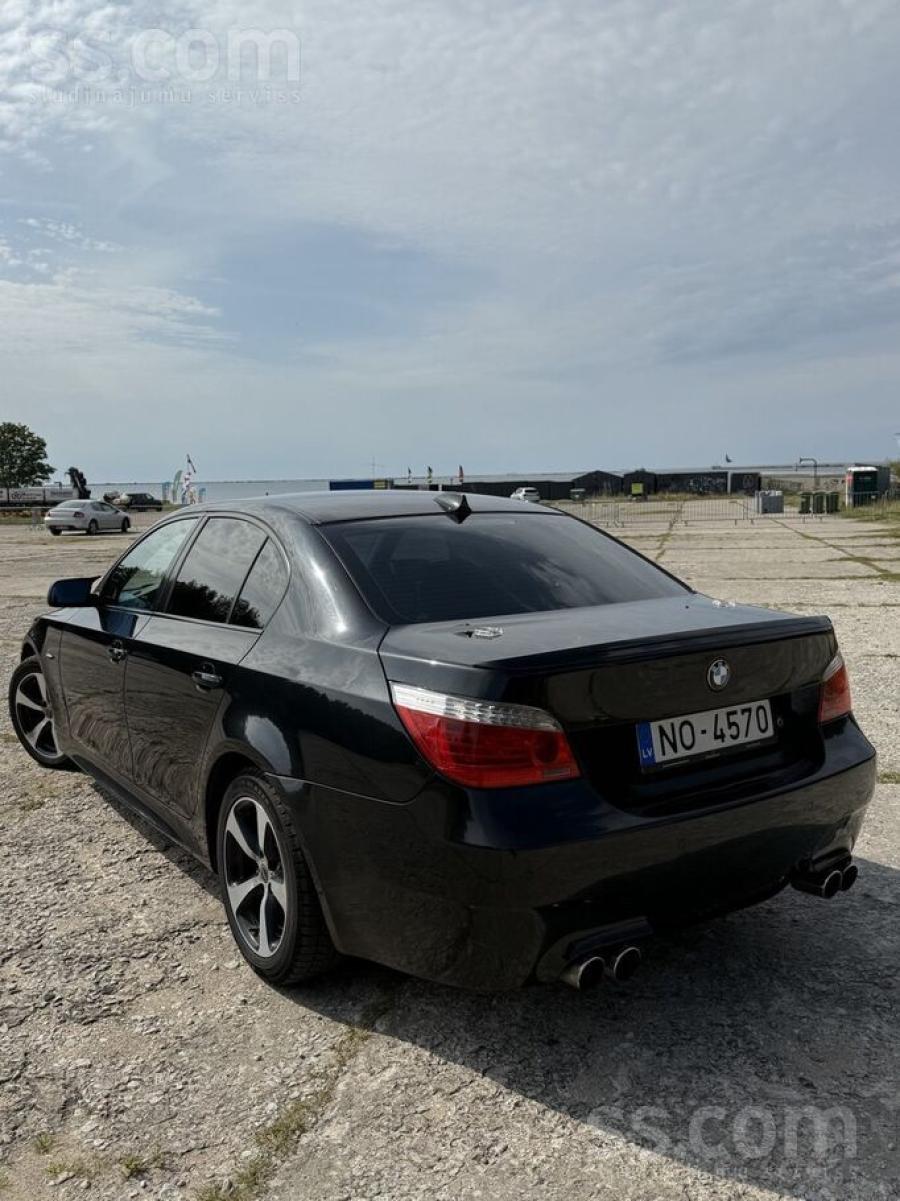 Melns BMW 520 2004 Rīga, ar dzinēja tilpumu 2.20 L un nobraukumu 279 tūkst. km par 4500 €, foto 4 vietnē AUTOMOTO.COM.LV