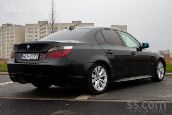 Black BMW 520 2005 in Jelgava, with an engine capacity of 2.00 L and mileage of 312 thousand km for 3100 €, photo 4 on AUTOMOTO.COM.LV