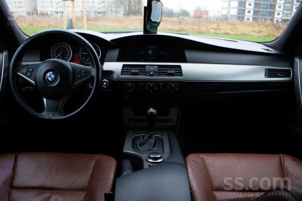 Black BMW 520 2005 in Jelgava, with an engine capacity of 2.00 L and mileage of 312 thousand km for 3100 €, photo 9 on AUTOMOTO.COM.LV