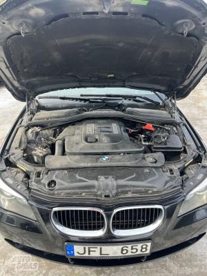 Black BMW 520 2005 in Vilnius, with an engine capacity of 2.00 L and mileage of 335 thousand km for 2500 €, photo 6 on AUTOMOTO.COM.LV