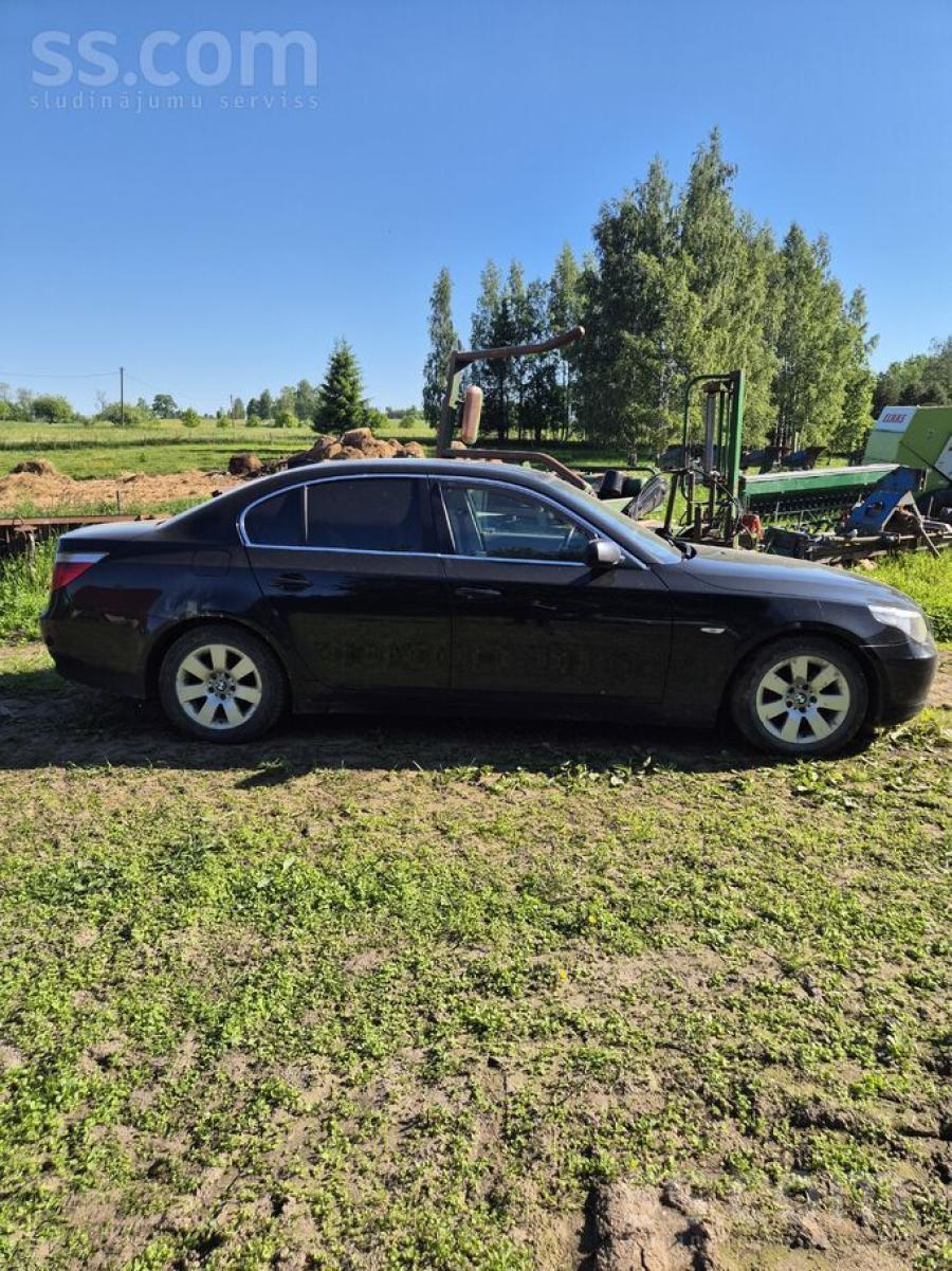 Melns BMW 520 2006 Madona, ar dzinēja tilpumu 2.00 L un nobraukumu 378 tūkst. km par 1500 €, foto 1 vietnē AUTOMOTO.COM.LV