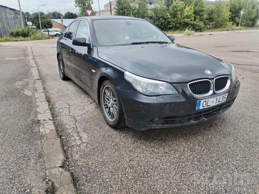 Melns BMW 520 2006 Daugavpils, ar dzinēja tilpumu 2.00 L un nobraukumu 537 tūkst. km par 2300 €, foto 4 vietnē AUTOMOTO.COM.LV