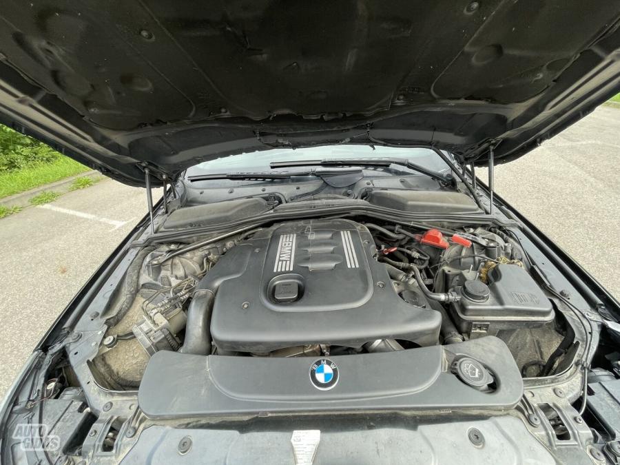 Melns BMW 520 2006 Radviliškis, ar dzinēja tilpumu 2.00 L un nobraukumu 390 tūkst. km par 3100 €, foto 17 vietnē AUTOMOTO.COM.LV