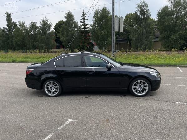 Melns BMW 520 2006 Radviliškis, ar dzinēja tilpumu 2.00 L un nobraukumu 390 tūkst. km par 2600 €, foto 5 vietnē AUTOMOTO.COM.LV