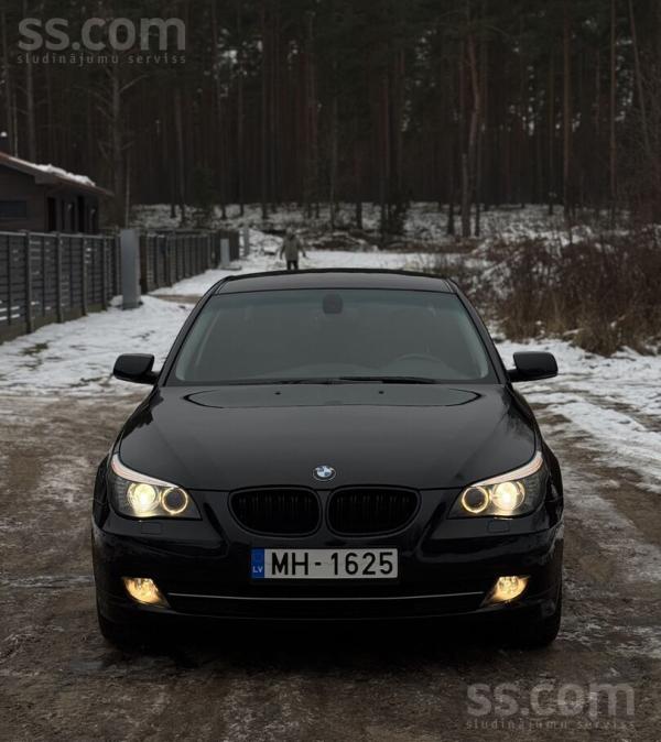 Black BMW 520 2007 in Riga, with an engine capacity of 2.00 L and mileage of 255 thousand km for 6200 €, photo 2 on AUTOMOTO.COM.LV