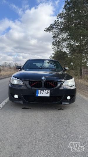 Black BMW 520 2007 in Vilnius, with an engine capacity of 2.00 L and mileage of 400 thousand km for 2300 €, photo 2 on AUTOMOTO.COM.LV