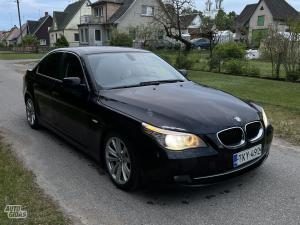 Black BMW 520 2007 in Ariogala, with an engine capacity of 2.00 L and mileage of 701 thousand km for 2250 €, photo 3 on AUTOMOTO.COM.LV