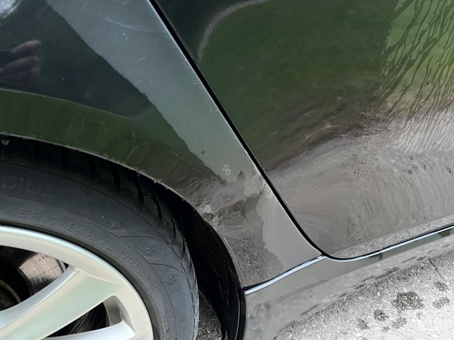 Black BMW 520 2007 in Ariogala, with an engine capacity of 2.00 L and mileage of 701 thousand km for 2250 €, photo 8 on AUTOMOTO.COM.LV