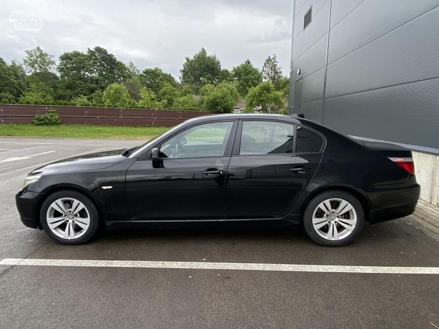 Black BMW 520 2007 in Telschi, with an engine capacity of 2.00 L and mileage of 453 thousand km for 3100 €, photo 5 on AUTOMOTO.COM.LV