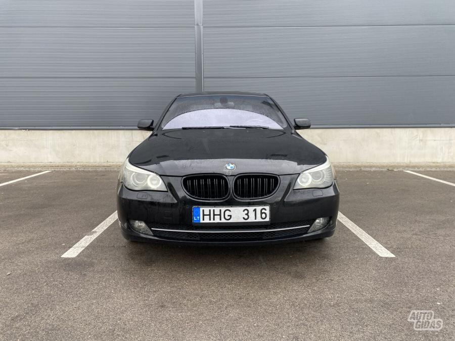 Black BMW 520 2007 in Telschi, with an engine capacity of 2.00 L and mileage of 453 thousand km for 3100 €, photo 6 on AUTOMOTO.COM.LV