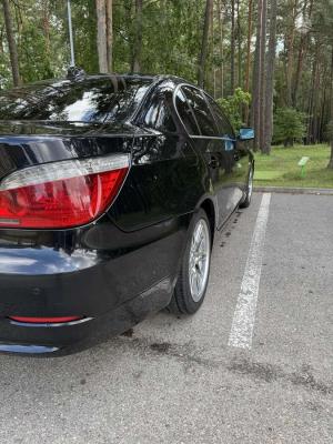 Melns BMW 520 2007 Marijampole, ar dzinēja tilpumu 2.00 L un nobraukumu 400 tūkst. km par 3400 €, foto 9 vietnē AUTOMOTO.COM.LV