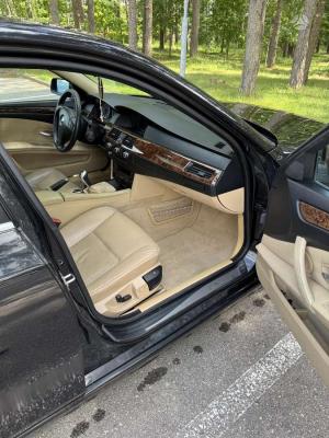 Melns BMW 520 2007 Marijampole, ar dzinēja tilpumu 2.00 L un nobraukumu 400 tūkst. km par 3400 €, foto 11 vietnē AUTOMOTO.COM.LV