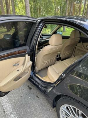 Melns BMW 520 2007 Marijampole, ar dzinēja tilpumu 2.00 L un nobraukumu 400 tūkst. km par 3400 €, foto 14 vietnē AUTOMOTO.COM.LV