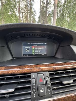 Melns BMW 520 2007 Marijampole, ar dzinēja tilpumu 2.00 L un nobraukumu 400 tūkst. km par 3400 €, foto 21 vietnē AUTOMOTO.COM.LV