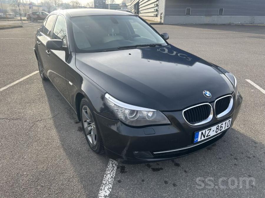 Black BMW 520 2007 in Ogre, with an engine capacity of 2.00 L and mileage of 343 thousand km for 3000 €, photo 1 on AUTOMOTO.COM.LV