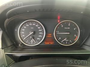Black BMW 520 2007 in Ogre, with an engine capacity of 2.00 L and mileage of 343 thousand km for 3000 €, photo 10 on AUTOMOTO.COM.LV