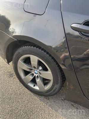 Black BMW 520 2007 in Ogre, with an engine capacity of 2.00 L and mileage of 343 thousand km for 3000 €, photo 13 on AUTOMOTO.COM.LV