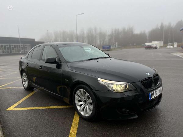 Melns BMW 520 2008 Viļņa, ar dzinēja tilpumu 2.00 L un nobraukumu 402 tūkst. km par 4500 €, foto 3 vietnē AUTOMOTO.COM.LV