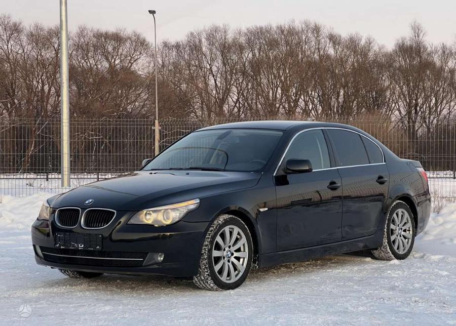 Black BMW 520 2008 in Taurage, with an engine capacity of 2.00 L and mileage of 280 thousand km for 4700 €, photo 1 on AUTOMOTO.COM.LV