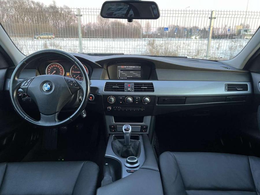 Black BMW 520 2008 in Taurage, with an engine capacity of 2.00 L and mileage of 280 thousand km for 4700 €, photo 14 on AUTOMOTO.COM.LV