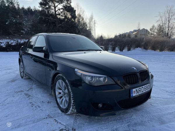 Melns BMW 520 2008 Viļņa, ar dzinēja tilpumu 2.00 L un nobraukumu 390 tūkst. km par 4900 €, foto 3 vietnē AUTOMOTO.COM.LV